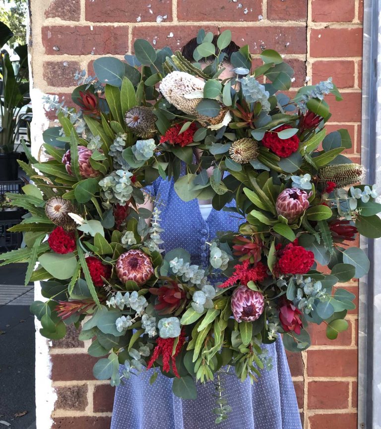 Australian native wreath – Monstera Flowers